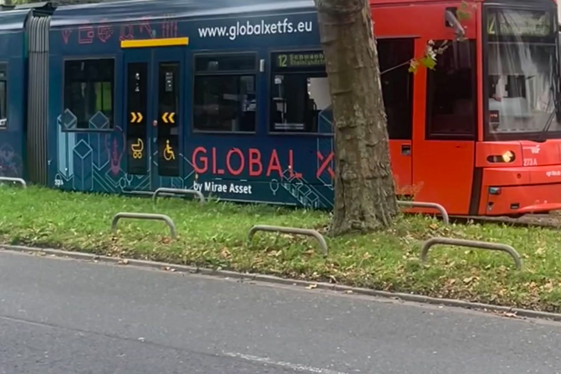 Tram advertising in Frankfurt - wtm Outdoor Advertising